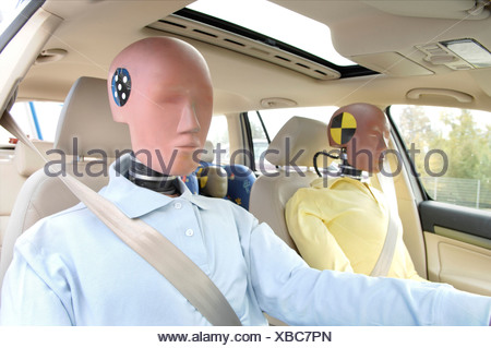 Family of crash test dummies in a car Stock Photo: 62055950 - Alamy