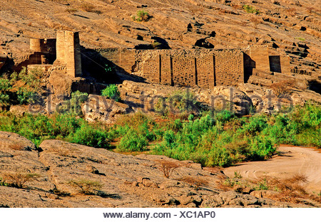 Old Marib dam Yemen Stock Photo: 3135292 - Alamy
