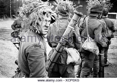 Swedish conscript soldiers during maneuvers 1988. K3 Ranger Stock Photo ...
