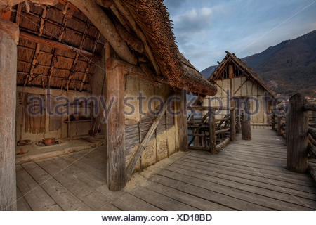 Stilt house in the lake of Lago de Tesoro, Guamá mangrove swamps Stock ...