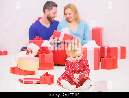 Elternschaft mit Liebe ausgezeichnet. Familienliebe Konzept. Alles was ...