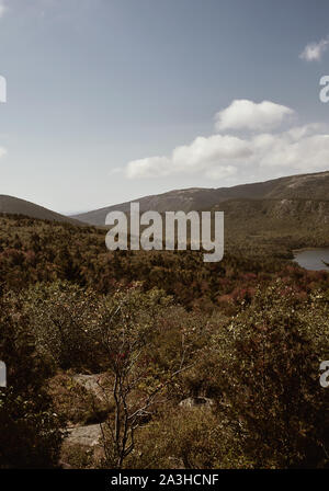 Blick auf Jordanien Teich vom Cadillac Mountain in Acadia Nationalpark ...