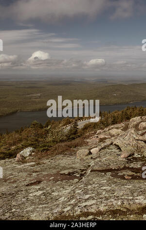 Blick auf Jordanien Teich vom Cadillac Mountain in Acadia Nationalpark ...