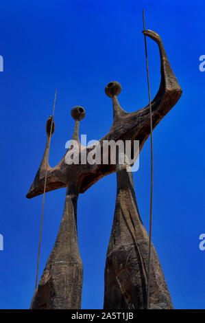Platz der drei Gewalten mit ihren Os Candangos-Statue in Brasilien ...