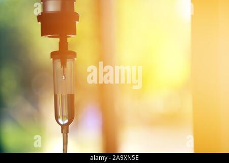 Intravenöse Infusion Infusion Ausrüstung im Krankenhaus Stockfotografie ...