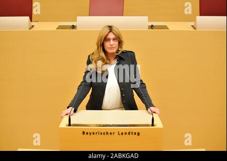 Tessa Ganserer, Mitglied des Landtags von der Grünen Partei, in der ...