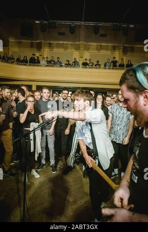 Bern, Schweiz. 28 Nov, 2019. Die deutsche Rock Band Blackout Probleme ...