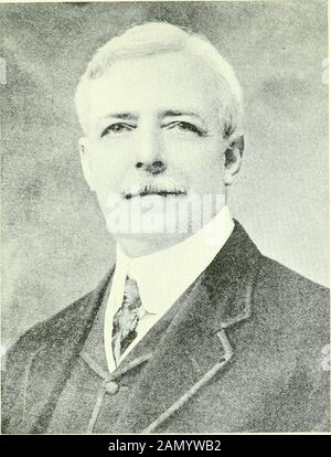 Alfred Emanuel Smith, Gouverneur von New York, präsentierte einen Fall ...