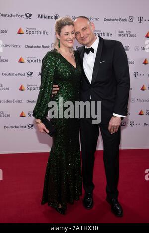 Christina RINGER, Moderator, mit Joachim RINGER,, Roter Teppich, Red ...