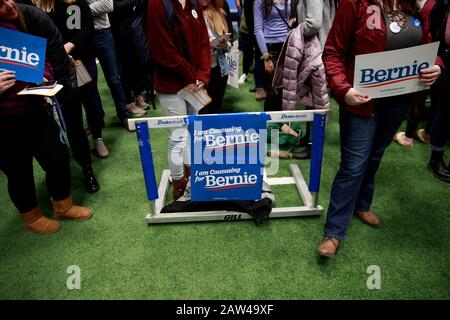 02032020 - die Anhänger von des Moines, Iowa und Bernie Sanders nehmen ...