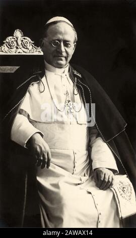 1922 : der italienische PIO XI ( geb. Achille Ratti , 1857 - 1939 ...