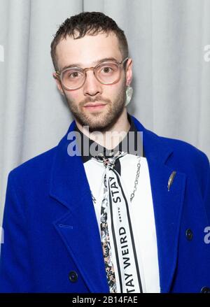 Corey John Snide als Tiger die "West Side Story"-Wiederbelebung des Broadway Musical Opening ...