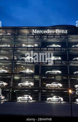 Mercedes-Benz Niederlassung München - Bayern, Deutschland ...
