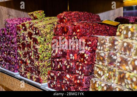 Traditionelle 'Lokum Rolls' ein süßes Dessert türkische Köstlichkeiten ...