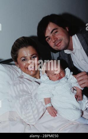 Marijke Amado - Geburt von Sohn Kia - die niederländische Moderatorin ...