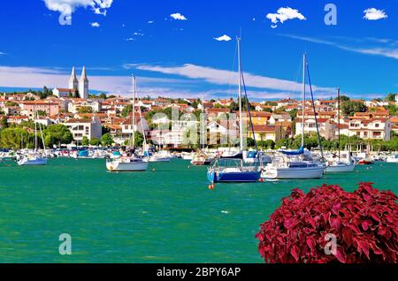 Stadt Medulin mit Blick aufs Wasser, Region Istrien Kroatien ...