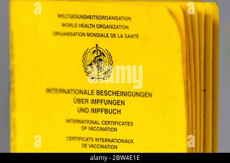 Masern, Impfung, symbolische Foto Impfung, Masern, Impfbuch, Symbolfoto ...