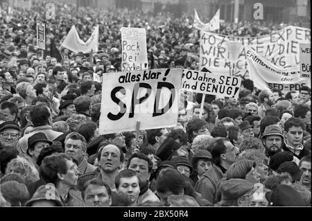 Berlin / DDR / Vereinigung / 15.3.1990 Wahlkampfveranstaltung am ...