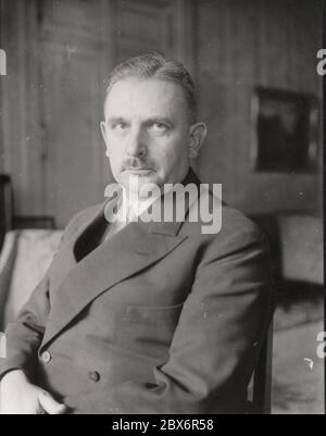 Reichsminister für Kultur Dr. Bernhard Rust - Portrait. Heinrich ...