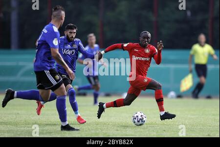 09. Juni 2020, Saarland, Völklingen: Fußball: DFB-Pokal, 1. FC ...