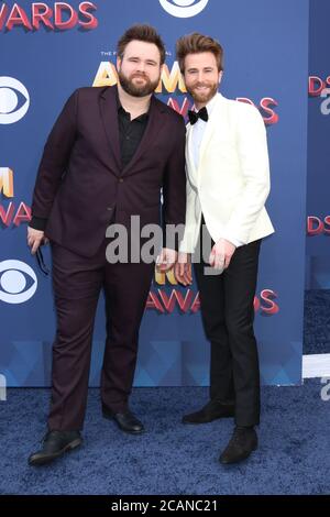 LAS VEGAS, NV - APRIL 2: Brothers Osborne bei den Annual Academy of ...