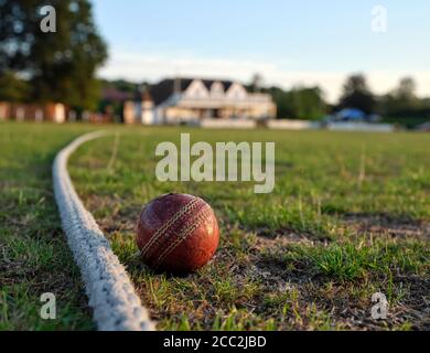 Reigate Priory Cricket Club Pavillion und Boden in den späten ...