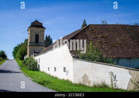 Privatschloss Wetzlas, Kamptal-Seenweg 620, Wandern bei Dobra Stausee ...
