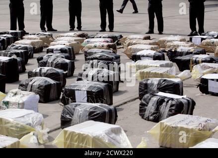 Gang-Mitglieder in Lima, Peru, Südamerika Stockfotografie - Alamy