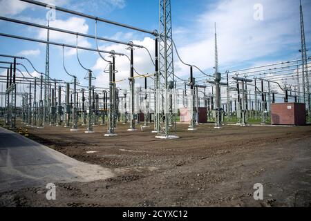 Wilhelmshaven, Deutschland. Oktober 2020. Bei der Inbetriebnahme von Teilen der Unterstation ist ...