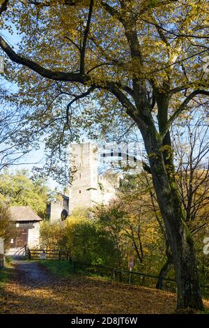Schloss Burg Hardegg, Nationalpark Thayatal, Hardegg, Waldviertel ...