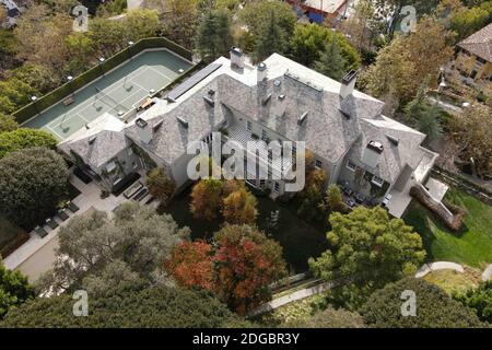 Allgemeine Luftaufnahme von 10911 Chalon Road, das Haus, das einst von ...