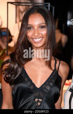 Jasmine Tookes besucht Victoria's Secret New Bond Street, London ...