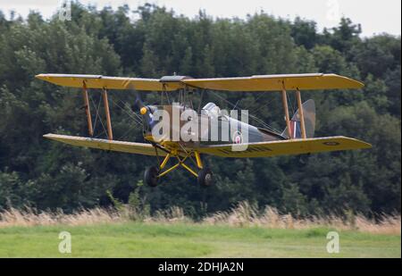 De Havilland DH82 Queen Bee Aircraft Stockfotografie - Alamy