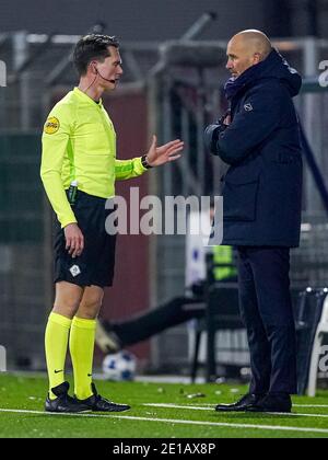 OSS, NIEDERLANDE - JANUAR 6: Cheftrainer Marcel van der Sloot von TOP ...