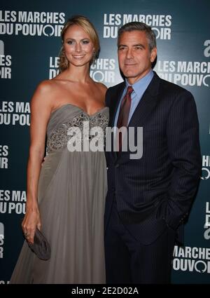 Stacy Keibler und George Clooney nehmen an der Premiere „The ...