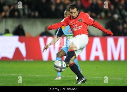 Ludovic Giuly von PSG punktet beim Fußballspiel der Ersten Liga, Paris ...