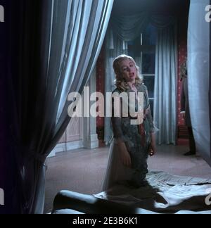 Gisela Knabbe als Gräfin in der Schwur, Regie: Georg Reinhardt und Cay ...