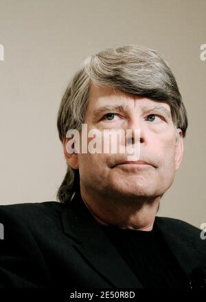 EXKLUSIV - Autor Stephen King, Frau Tabitha und Sohn Owen besuchen eine ...