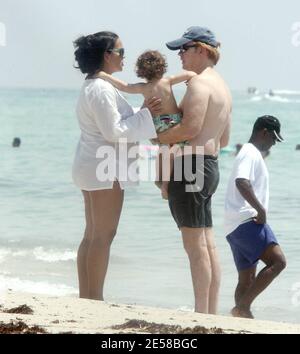 Exklusiv!! CSI: Miami-Star David Caruso und Freundin Liza Marquez, die ...