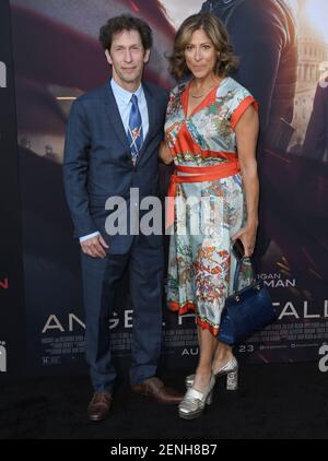 Tim Blake Nelson und Lisa Benavides bei der Premiere von „Angel Has ...