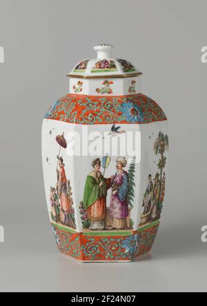 Deckelvase, Meissener Porzellanmanufaktur, ca. 1725 Vase aus bemaltem ...