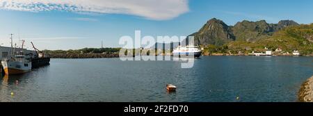 Schnellfähre und Schnellboot von Moskenes nach Bodo auf den Lofoten ...