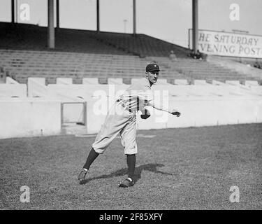 George Chalmers von den Philadelphia Phillies auf dem Polo Grounds in ...