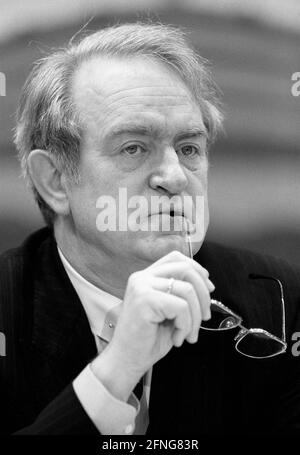 Der nordrhein-westfaelische Ministerpraesident Johannes Rau, Tochter ...