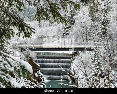 Der Blick auf den Wasserfall Lechfall im Winter. Füssen. Deutschland ...