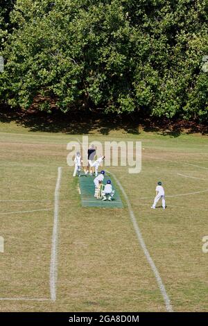 Neuseeländische Cricket-Team-Spieler wärmen sich auf und verbessern ...