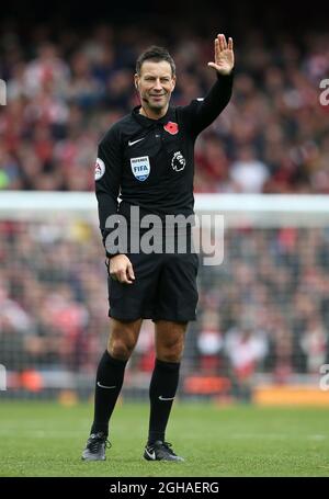 Schiedsrichter Mark Clattenburg in Aktion beim Emirates FA Cup Final ...