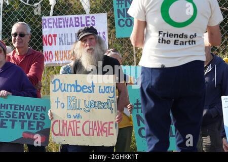 Demonstranten vor der geplanten Woodhouse Colliery, südlich von ...