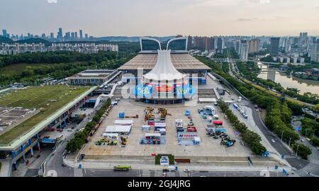 NANNING, CHINA - 7. SEPTEMBER 2021 - Luftaufnahme aus dem ...
