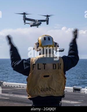 Aviation Boatswain's Mate Airman Matthew T. Finnerty aus Scituate ...